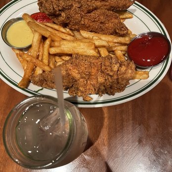 FIXINS SOUL KITCHEN - LOS ANGELES - Updated June 2024 - 3362 Photos ...