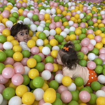 BUBBLES INDOOR PLAYGROUND - Updated April 2025 - 38 Photos & 23 Reviews - 2501 W Victory Blvd ...