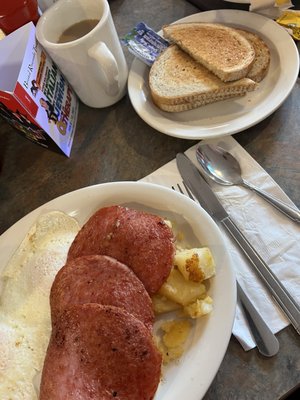 RADCLIFFE CAFE - Updated November 2024 - 39 Photos & 94 Reviews - 1705 ...