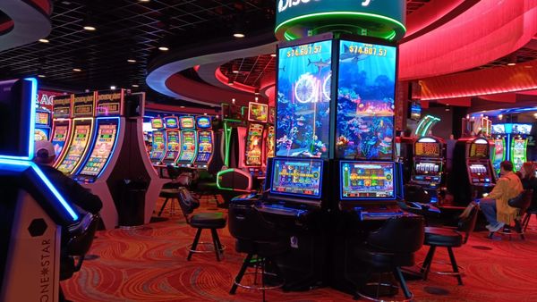 CHEROKEE CASINO & HOTEL ROLAND - Updated December 2025 - 65 Photos & 59 ...