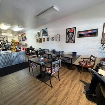 THANIA’S JUICE BAR - Updated June 2024 - 106 Photos & 98 Reviews - 868 ...