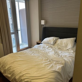 HOTEL 3232 - Updated December 2025 - 120 Photos & 128 Reviews - 32 E ...