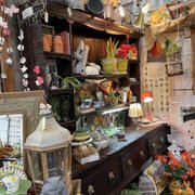 MERCHANT SQUARE ANTIQUE MARKETPLACE - 407 Photos & 198 Reviews ...