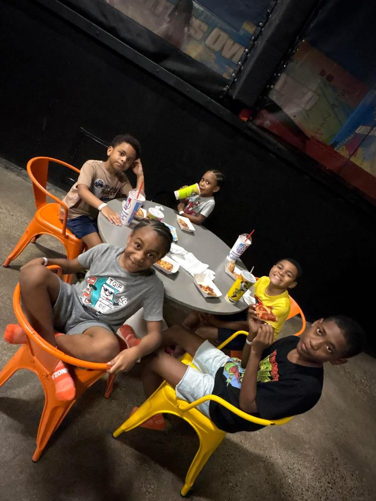 URBAN AIR TRAMPOLINE AND ADVENTURE PARK - Updated December 2025 - 77 ...