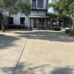 ENCINA - Updated January 2026 - 337 Photos & 173 Reviews - 614 W Davis ...