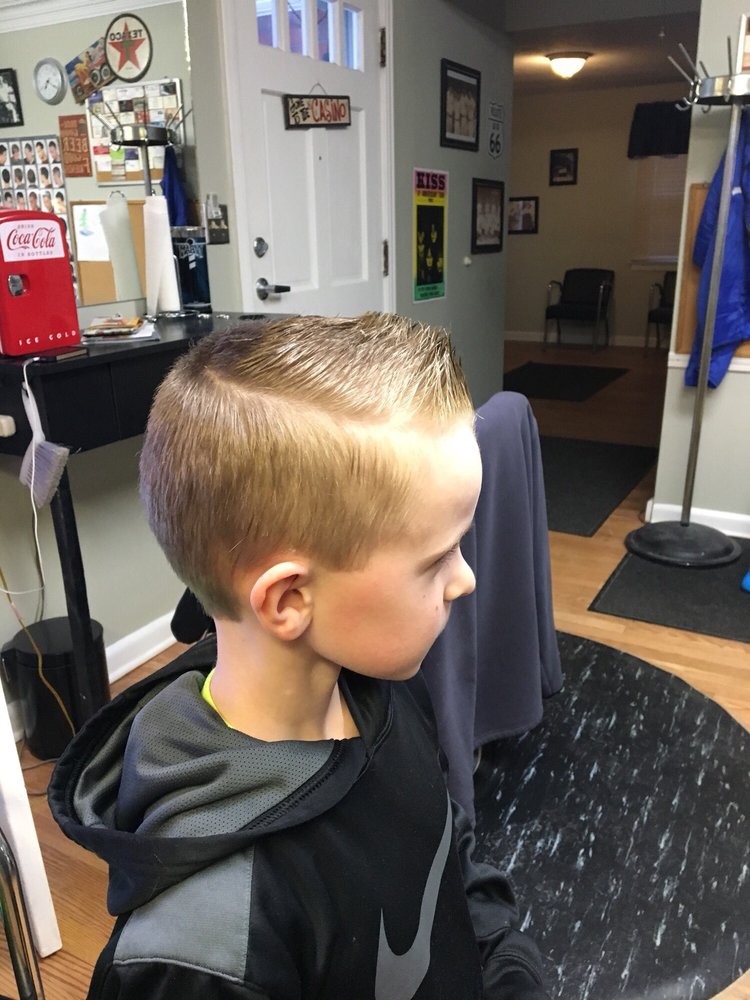 FRIENDLY BARBER SHOP - Updated October 2025 - 53 Photos - 74 Centennial ...