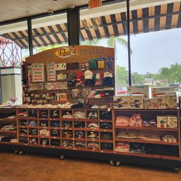 DORIS ITALIAN MARKET & BAKERY - Updated July 2025 - 275 Photos & 186 ...