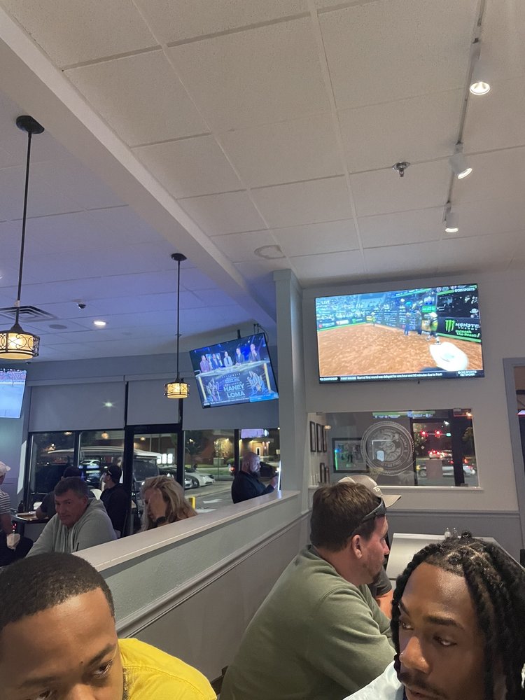 AJ GATOR’S SPORTS BAR & GRILL - BENNETT’S CREEK - 3575 Bridge Rd ...