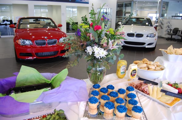 VALLEY AUTO WORLD INC VALLEY BMW - Updated January 2026 - 33 Photos ...