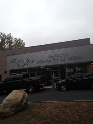 JIM ROCHE COMMUNITY SKATING RINK - Updated May 2024 - 10 Photos - 1275 ...