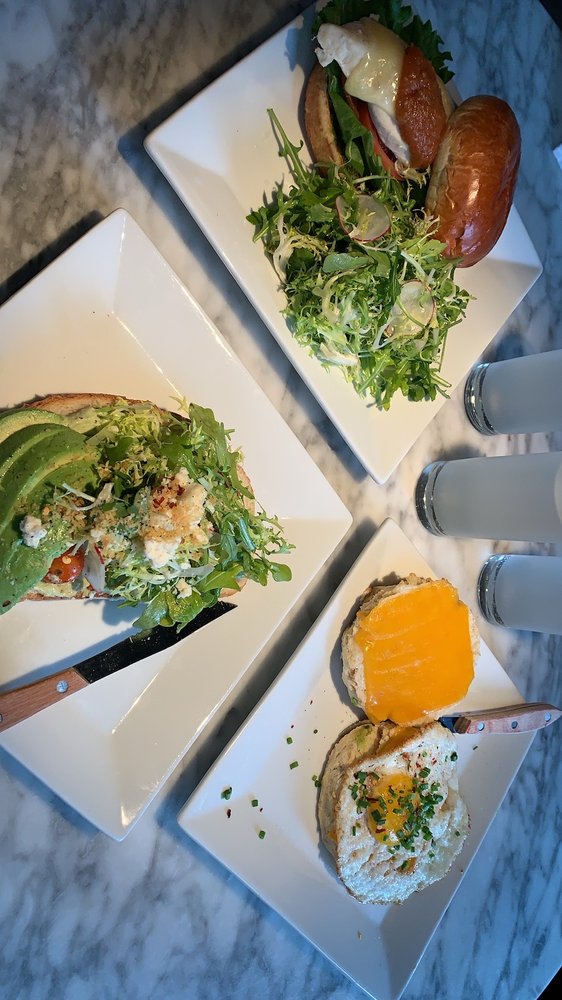 SLIGHTLY TOASTED - 148 Photos & 122 Reviews - 22 N Clinton, Chicago ...