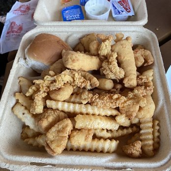 THE RED BARN - Updated July 2024 - 391 Photos & 495 Reviews - 455 ...