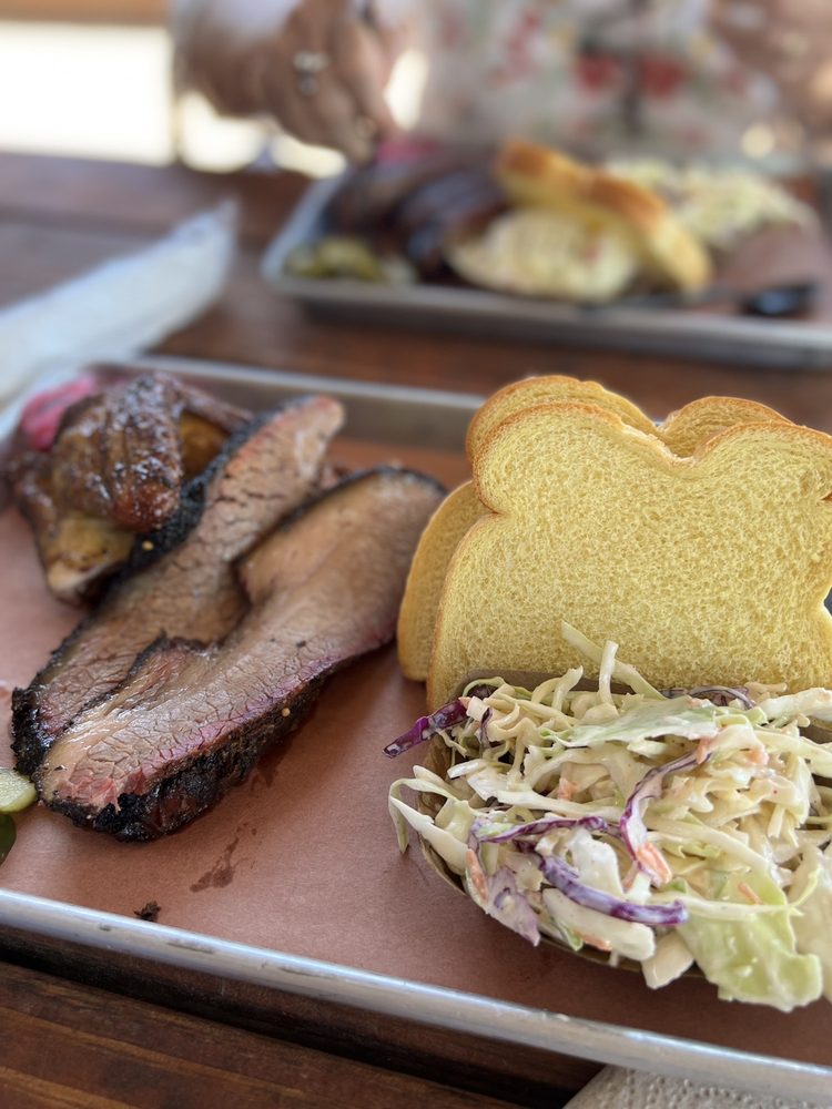 TRUTH BBQ - 578 Photos & 326 Reviews - Barbeque - 2990 Hwy 290 W ...