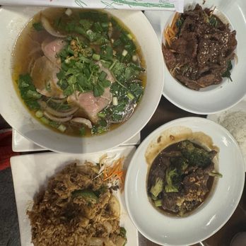 STICKY RICE - Updated October 2025 - 830 Photos & 662 Reviews - 223 E ...