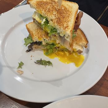 SASSAFRAS KITCHEN AND COFFEE BAR - Updated October 2025 - 18 Photos ...