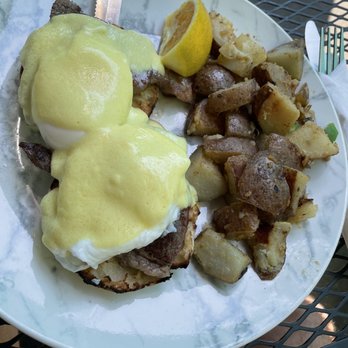 CHESTNUT STREET CAFE & EATERY - Updated October 2024 - 305 Photos & 267 ...