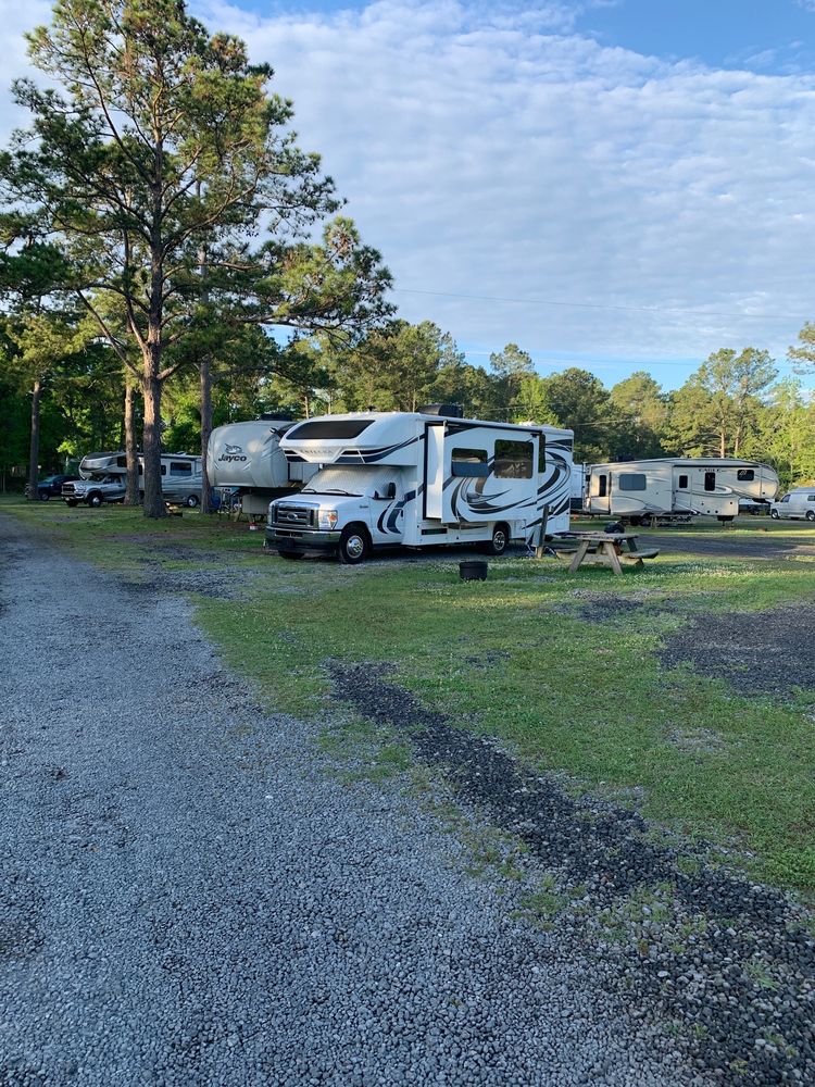 LAKE AIRE RV PARK AND CAMPGROUND - Updated October 2024 - 47 Photos ...