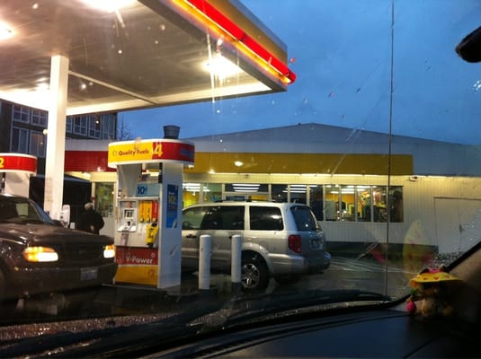 SHELL FOOD MART & CAR WASH - Updated December 2025 - 16 Reviews - 700 ...