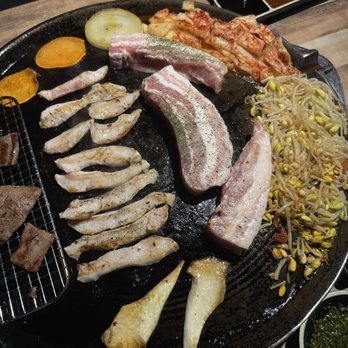 PIGYA - Updated April 2025 - 1313 Photos & 633 Reviews - 3400 W 8th St ...