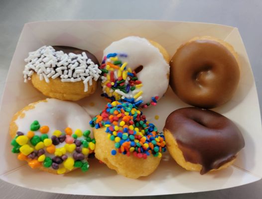 THE MINI DONUT COMPANY - 221 Photos & 83 Reviews - 2820 Historic ...