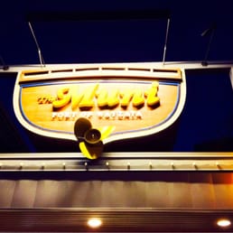 WAYZATA BAR AND GRILL - THE MUNI - Updated October 2025 - 38 Photos ...