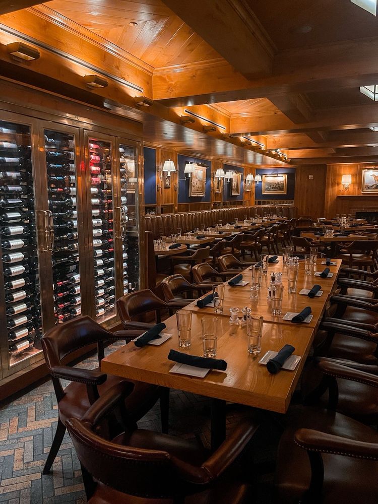 THE BAR AT DEER PATH INN - Updated November 2025 - 31 Photos - 255 E ...