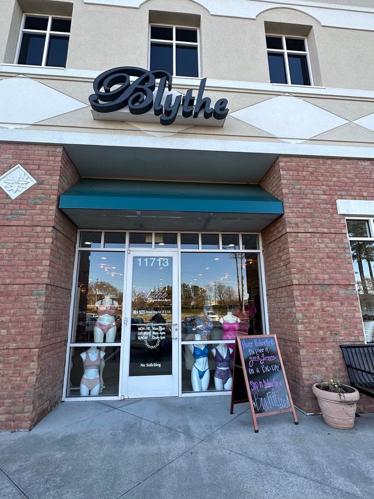 BLYTHE - Updated June 2026 - 18 Photos & 62 Reviews - 11713 W Broad St ...