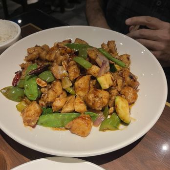 FOUR LEAVES ASIAN RESTAURANT - Updated November 2025 - 309 Photos & 307 ...