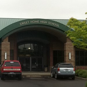 SWEET HOME HIGH SCHOOL - 1641 Long St, Sweet Home, OR - Yelp