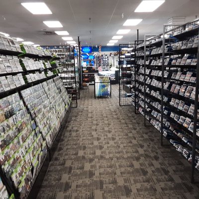 DISC TRADERS - 13 Photos & 11 Reviews - 5835 W Saginaw Hwy, Lansing ...