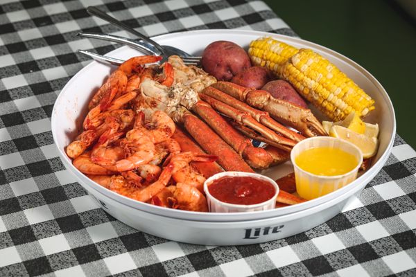 FLYING FISH - Updated December 2025 - 282 Photos & 335 Reviews - 300 E ...