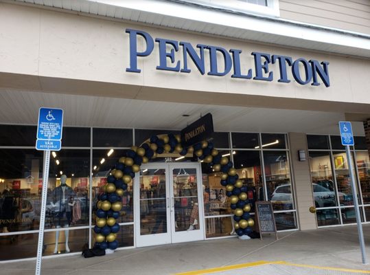 PENDLETON - Updated December 2025 - 1500 See Devils Lake Rd, Lincoln ...