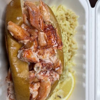 WAVES SEAFOOD - Updated 2024 - 50 Photos & 31 Reviews - 190 Quincy Ave ...