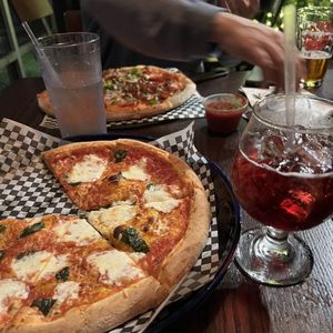 BROKEN TREE PIZZA - Updated May 2025 - 106 Photos & 129 Reviews - 124 W ...