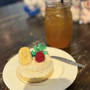 TINY PYRAMID - Updated December 2025 - 3558 Photos & 520 Reviews - 560 ...