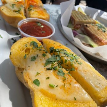 ROOFTOP TAVERN - Updated August 2025 - 170 Photos & 155 Reviews - 215 ...