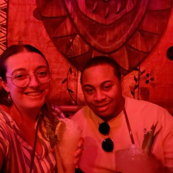 HALE PELE - Updated August 2025 - 1308 Photos & 805 Reviews - 2733 NE ...