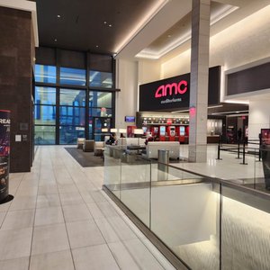 AMC DINE-IN SUNNYVALE 12 - 333 Photos & 94 Reviews - 150 E. McKinley ...