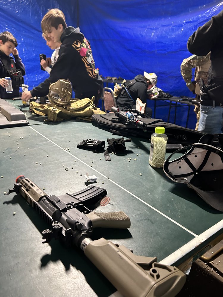 ALTERNATE ARMS AIRSOFT - Updated June 2024 - 10 Photos - 4427 River ...