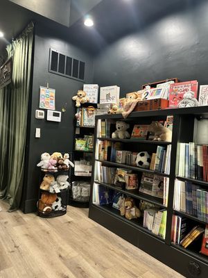 CHAPTER BOOK LOUNGE - Updated December 2025 - 79 Photos & 38 Reviews ...