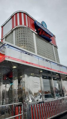 CAPITOL DINER - Updated December 2025 - 236 Photos & 408 Reviews - 800 ...