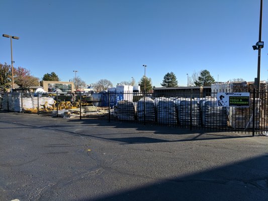 BIG R - Updated December 2025 - 19 Reviews - 3904 East 120th Ave ...