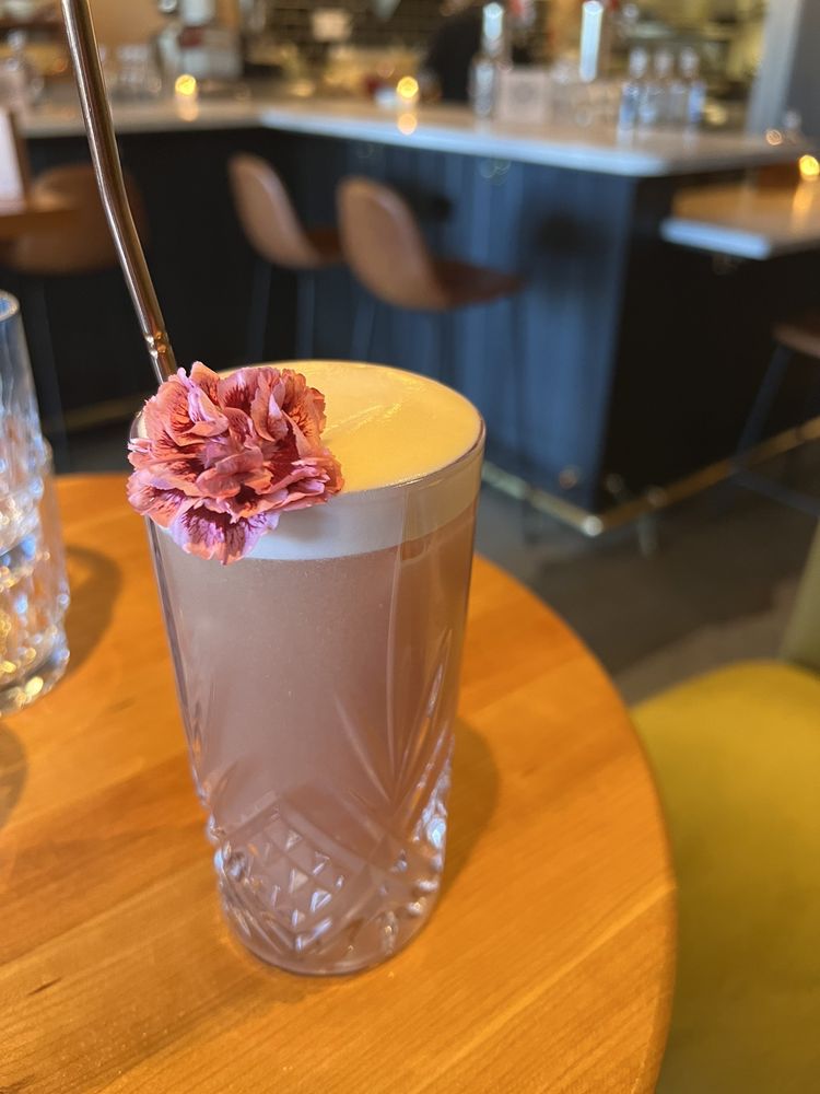 BAR MIRIAM - 52 Photos & 34 Reviews - 307 W McGraw St, Seattle ...