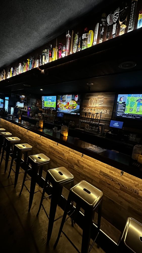 CASK & HAMMER - Updated October 2025 - 260 Photos & 387 Reviews - 334 N ...