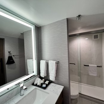 SHERATON SUITES COLUMBUS - Updated January 2026 - 152 Photos & 133 ...