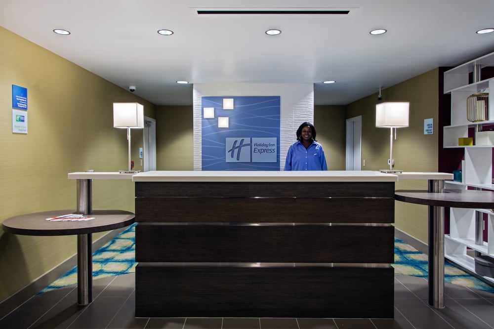 HOLIDAY INN EXPRESS & SUITES CARLISLE - HARRISBURG AREA - 48 Photos ...