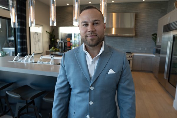 JASON GRIGGS - RE/MAX ADVANTAGE - Updated June 2024 - 22 Photos - 10075 ...