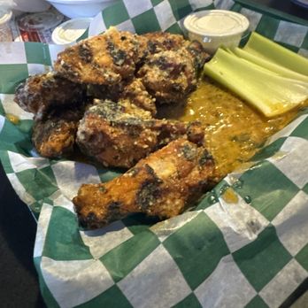 THE CADDY SHACK SPORTS BAR & GRILL - Updated December 2025 - 31 Photos ...