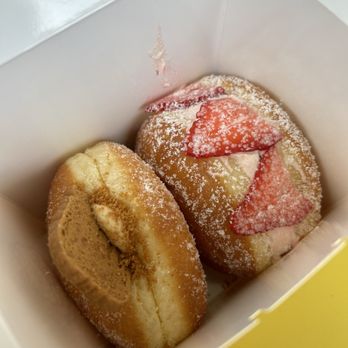 DEAR DONUTS - Updated December 2024 - 328 Photos & 121 Reviews - 570 S ...