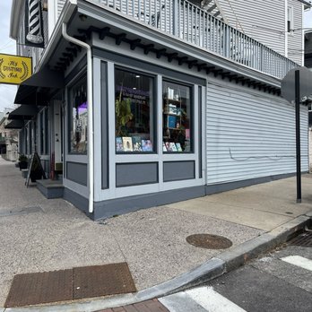 HEARTLEAF BOOKS - Updated November 2025 - 22 Photos & 10 Reviews - 374 ...